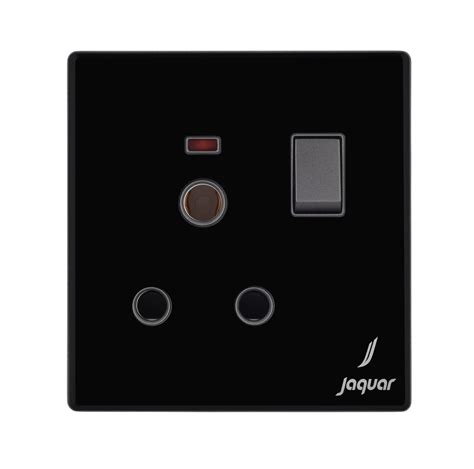 16a Switched Socket With Indicator