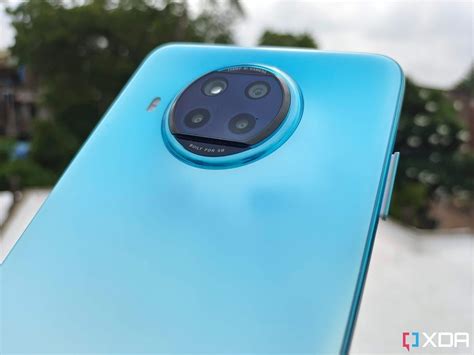 How To Insert A Memory Card In Your Phone To Expand Storage