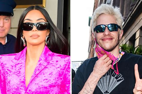 Celebs With Hickeys