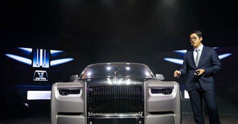 [포토] 김다윗 아태지역 세일즈 매니저와 당당함이 빛나는 롤스로이스 뉴 팬텀