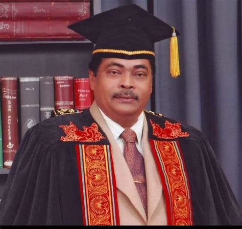 Nelum Satheekara සෞන්දර්ය කලා විශ්වවිද්‍යාලයේ හිටපු උපකුලපති සම්මානිත මහාචාර්ය ජයසේන කෝට්ටෙගොඩ