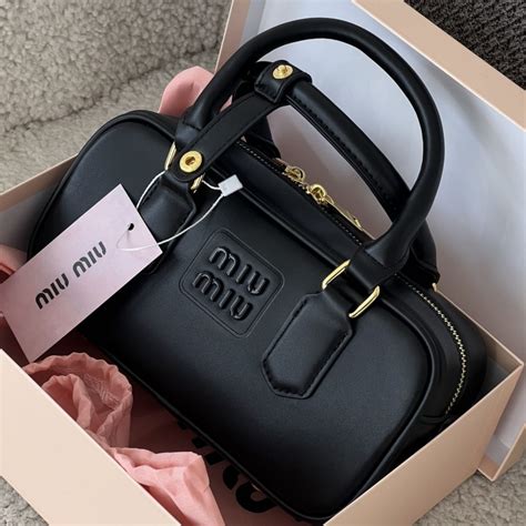 Купити Сумка жіноча Miu Miu Arcadie Leather Bag чорна 20523 3 в інтернет магазині