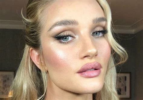 პომადის სამი ელფერი რომელიც აახალგაზრდავებს შეამოწმეთ არის თუ არა თქვენს კოსმეტიკურ ჩანთაში