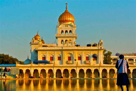Gurudwara Bangla Sahib Delhi Langar Timings Architecture