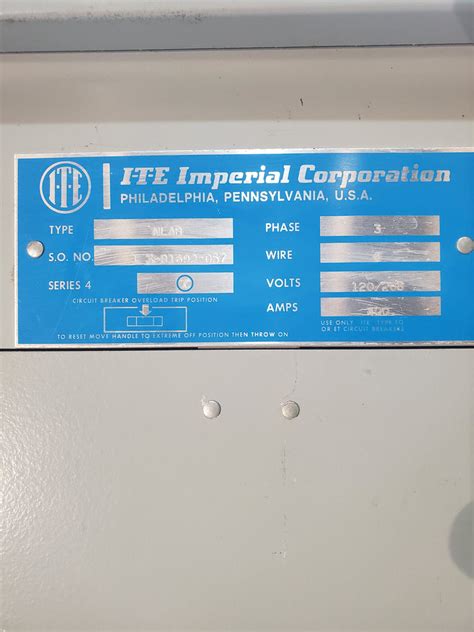 Ite Nlab Panel With 400 Amp 208y120 Volt 3 Phase 4 Wire Indsurp