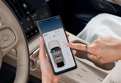 Nio Unveiled Its First Smartphone With A 120hz Ltpo Oled Screen