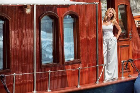 Η Έλλη Στάη πήγε θέατρο με τον σύντροφό της Lifeviews