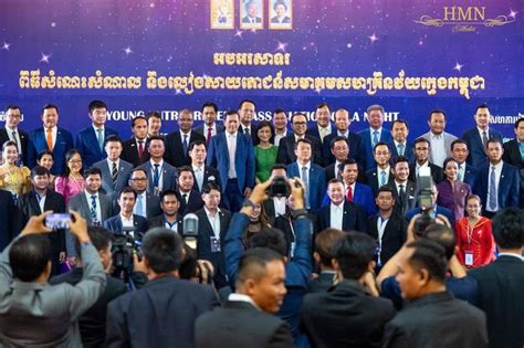 លោកបណ្ឌិត ហ៊ុន ម៉ាណែត រាជរដ្ឋាភិបាល និងវិស័យឯកជន គឺជាដៃគូយ៉ាងសំខាន់ដែលត្រូវធ្វើការជាមួយគ្នា