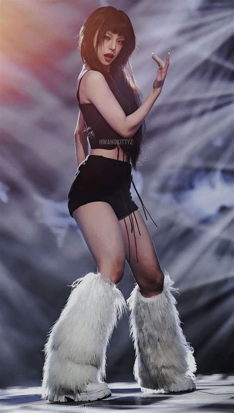 Best 13 Yeji Captivating Face On The Big Screen Artofit