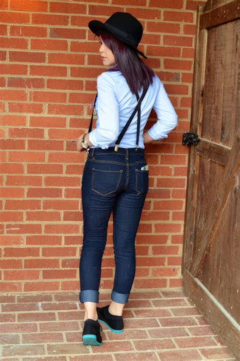 15 Ideas To Wear Jeans With Suspenders Styleoholic