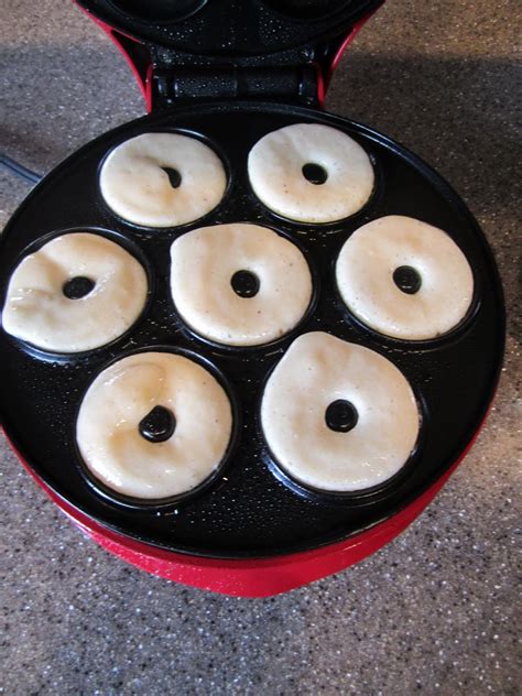Food Finery Tiny Tiny Donuts