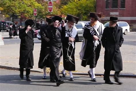 Everything You Wanted To Know About Hasidic Jews Clothing But Were