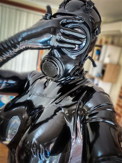Unknown Latex Object In Gas Mask Pics XHamster