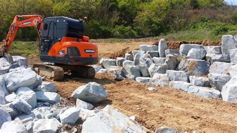 발파석으로 조경석 쌓기 진도군이모씨가 Youtube