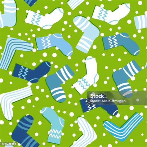 현대적인 컬러풀 한 양말과 매끄러운 패턴 낙서 스타일의 트렌디 한 액세서리 다양한 면 발 천 초대 카드 직물 직물 직물 웹 및 인쇄만화 양말 벡터 일러스트레이션 0명에 대한