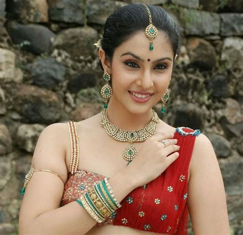 Pin On Divya Parameshwaran