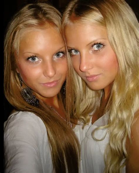 Twins Scrolller