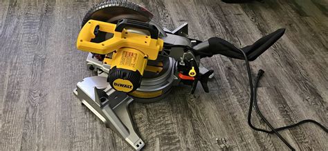 Dewalt 10” 254mm Dws713 Compound Mitter Saw Saws And Blades Goose