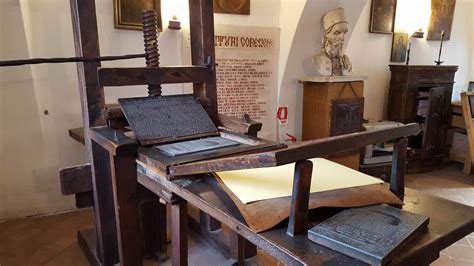 Prima școală Românească Codlea Info