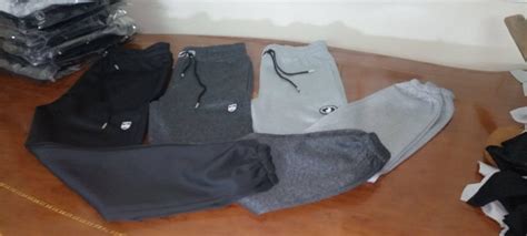 بناطيل شبابي و رجالي Facebook