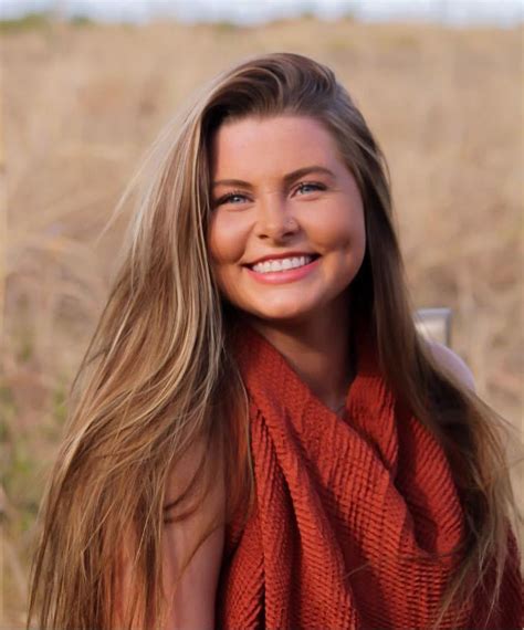 Skylar Fain Julie Siddons Realtors