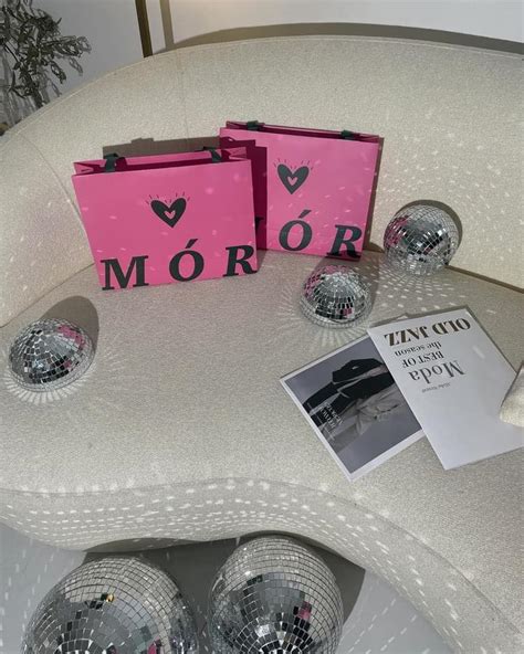 Anneya Beauty Clean Skin Club Vitamin C Brightening Booster ანანასის საზამთროსა და მწვანე