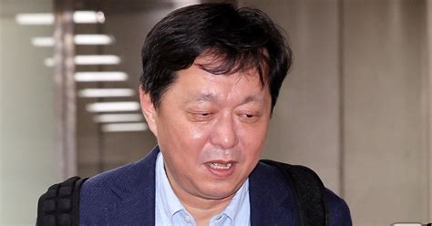 대장동 의혹 정진상 또 보석조건 위반자정 넘어 귀가