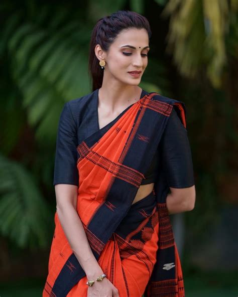 Pin By Shilpa Reddy On Kotpad Saree Shilpa Reddy Saree Blouse