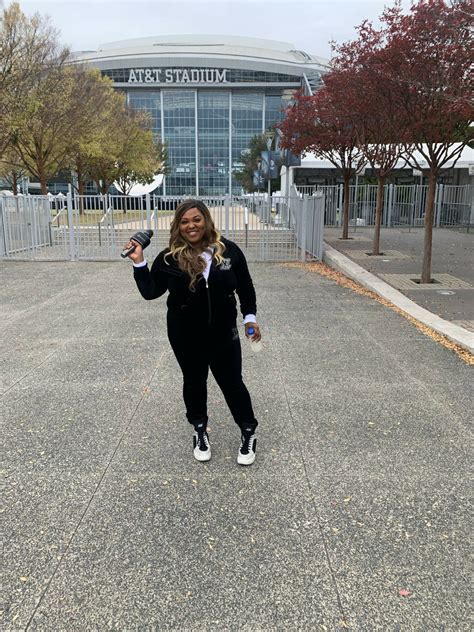 Inspiring Conversations With Luscious Barbie Of Another Dallas Texas Check Voyage Dallas