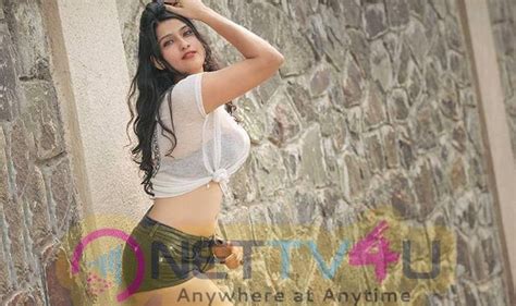 Actress Divya Saurabh Kedar Hot Sexy Images 566177 Galleries And Hd