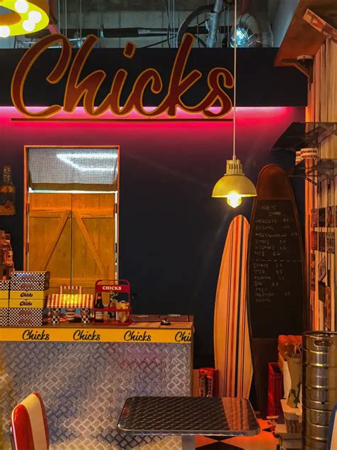 휴양지 컨셉의 자유로운 분위기 12평 펍 인테리어 인천 중구 중산동 휴양지 컨셉의 자유로운 분위기 12평 펍 인테리어 인천 중구 중산동