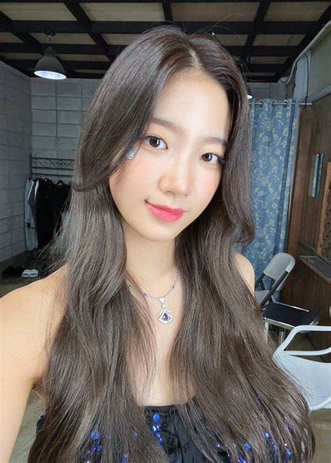 르세라핌 On Twitter Girl Korean Girl Groups Native Girls