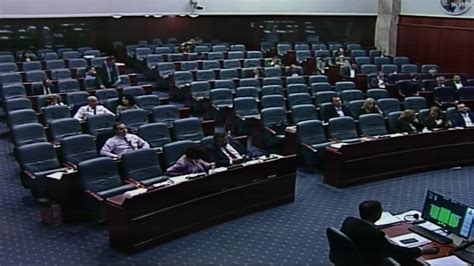 Груби навреди и обвинувања за криминал на седницата за пратенички прашања Youtube