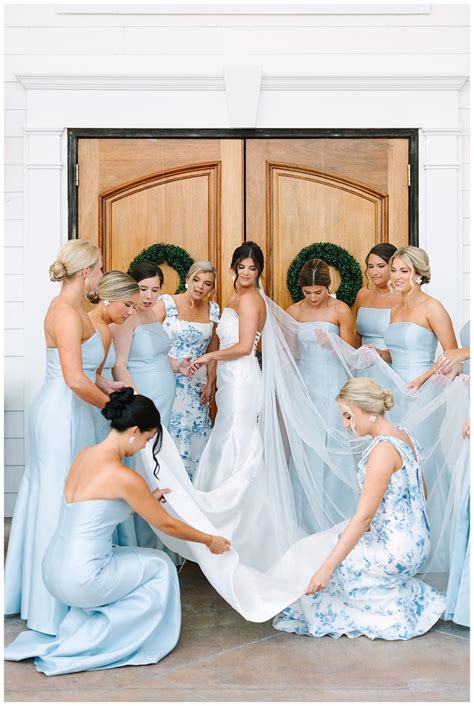 Coastal Blue Wedding At Merrell Estate And Gardens In Indian Beach Nc Brooke And Reed Megan