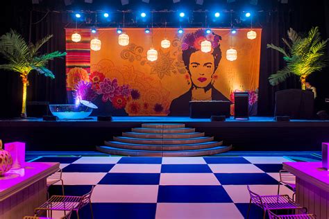 How To Plan A Cocktail Style Event Phenomenon Creative Event Services