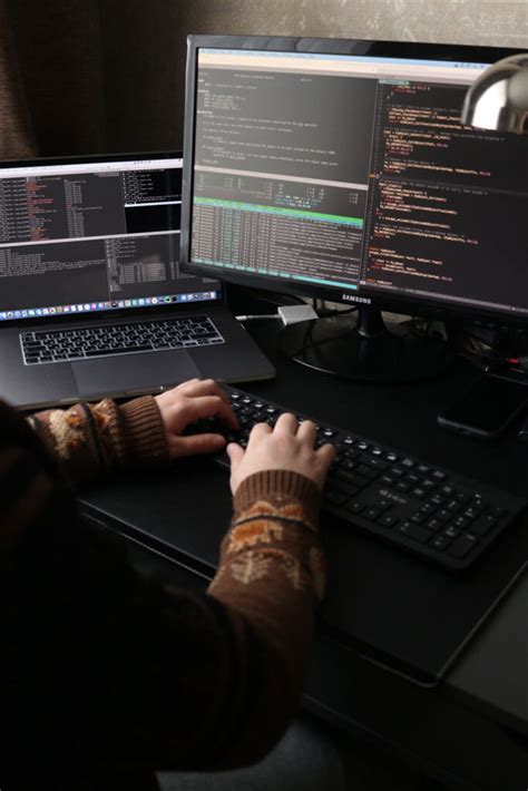 revolutionize desktop computing with virtual desktop solution