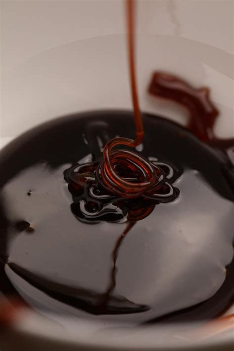 白砂糖如何熬糖色呢，焦糖色用什么糖熬 知乎