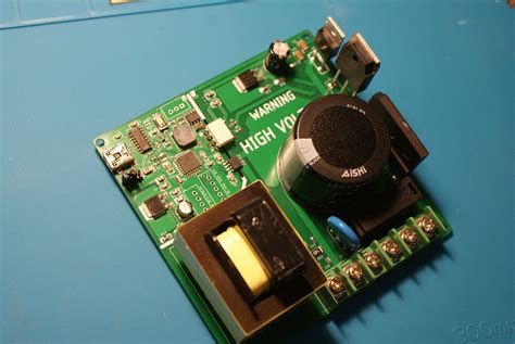 Switching Mode Power Supply Driven By An 8bit Microcontroller With