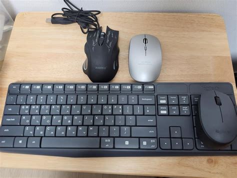 로지텍 키보드 마우스 세트마우스 2개 그래픽카드 헬로마켓