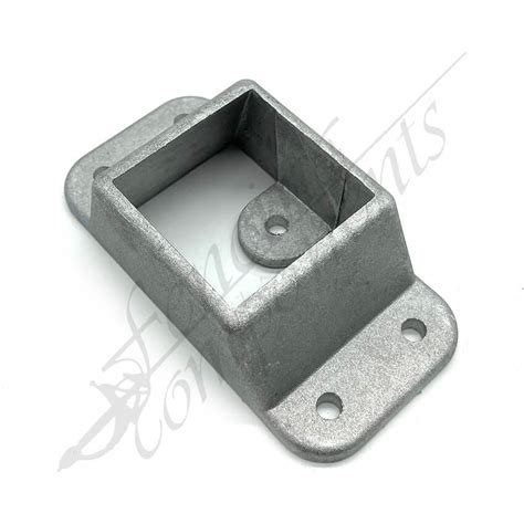 50x50mm Aluminium Fence Bracket Double Lug Fencing Components