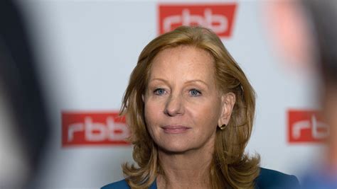 Rbb Affäre Ex Intendantin Schlesinger Fristlos Entlassen — Rt De