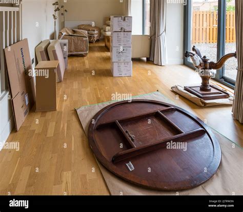 Moving Dining Table Video At Eva Brown Blog