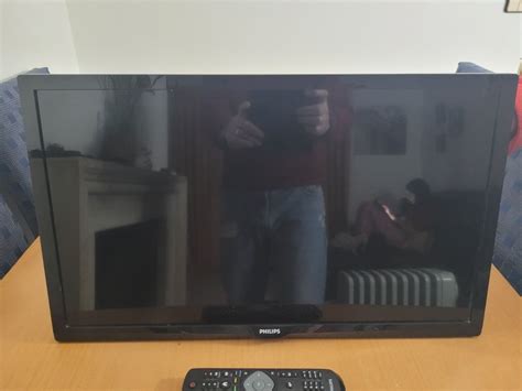 Vendo Tv Philips 24 Polegadas Charneca De Caparica E Sobreda • Olxpt