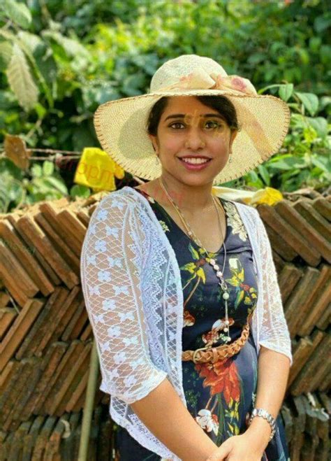 Hot Sri Lankan Wife Nude Pictures Leaked