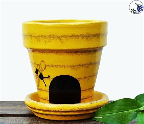 Painted Bee Hive Flower Pot Yellow Terracotta Planter Etsy Decorated Flower Pots Painted