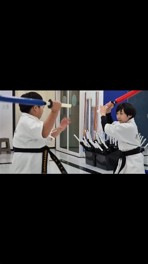 세움해동검도 눈이 즐거운 종이베기 🫣‼️ 세움해동검도 신곡동검도 해동검도 신곡동운동 의정부검도 일상 집중력 자신감 멋진영상 운동영상