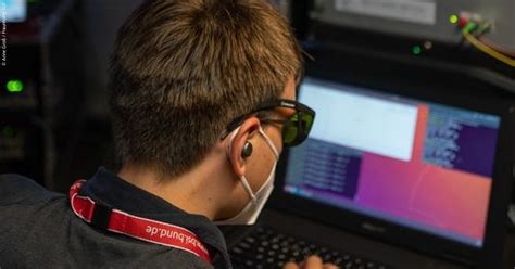 Initiative QuNET Demonstriert Quantenkommuniktion