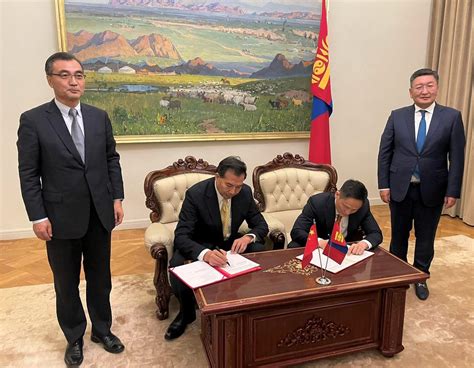 Монгол Хятад улсын төрийн тэргүүн нарын нэрэмжит “Президент” спорт цогцолбор барих протоколыг