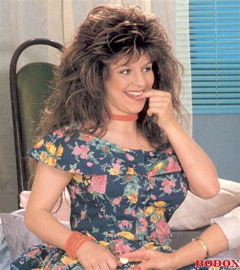 Two Retro Lesbians Enjoy Kissing Eachothers XXX Dessert Picture 1