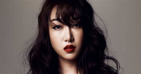 이아린 가슴은 가리면 안되나요 [포토]